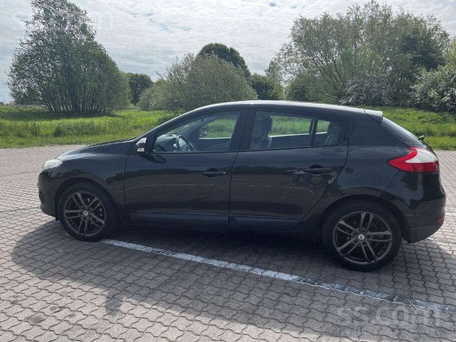 Melns Renault Megane 2009 Ventspils, ar dzinēja tilpumu 1.50 L un nobraukumu 233 tūkst. km par 10300 €, foto 2 vietnē AUTOMOTO.COM.LV