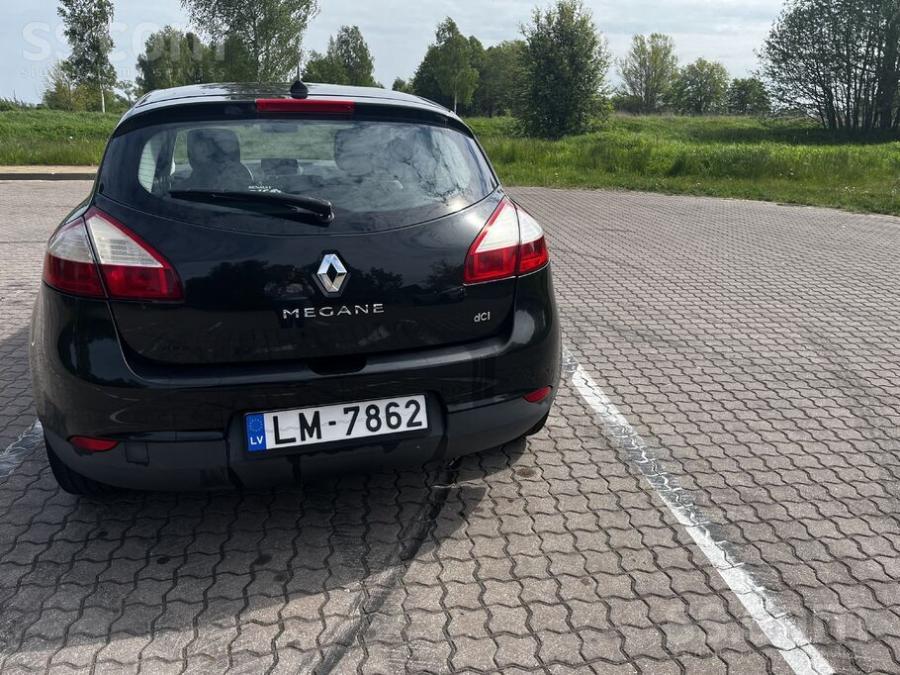 Melns Renault Megane 2009 Ventspils, ar dzinēja tilpumu 1.50 L un nobraukumu 233 tūkst. km par 10300 €, foto 5 vietnē AUTOMOTO.COM.LV