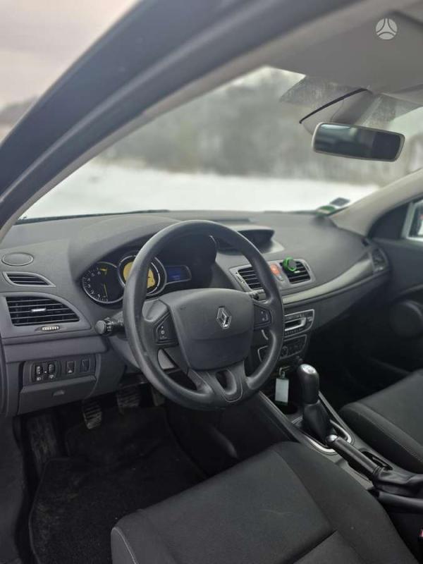 Melns Renault Megane 2010 Viļņa, ar dzinēja tilpumu 1.60 L un nobraukumu 205 tūkst. km par 1950 €, foto 7 vietnē AUTOMOTO.COM.LV