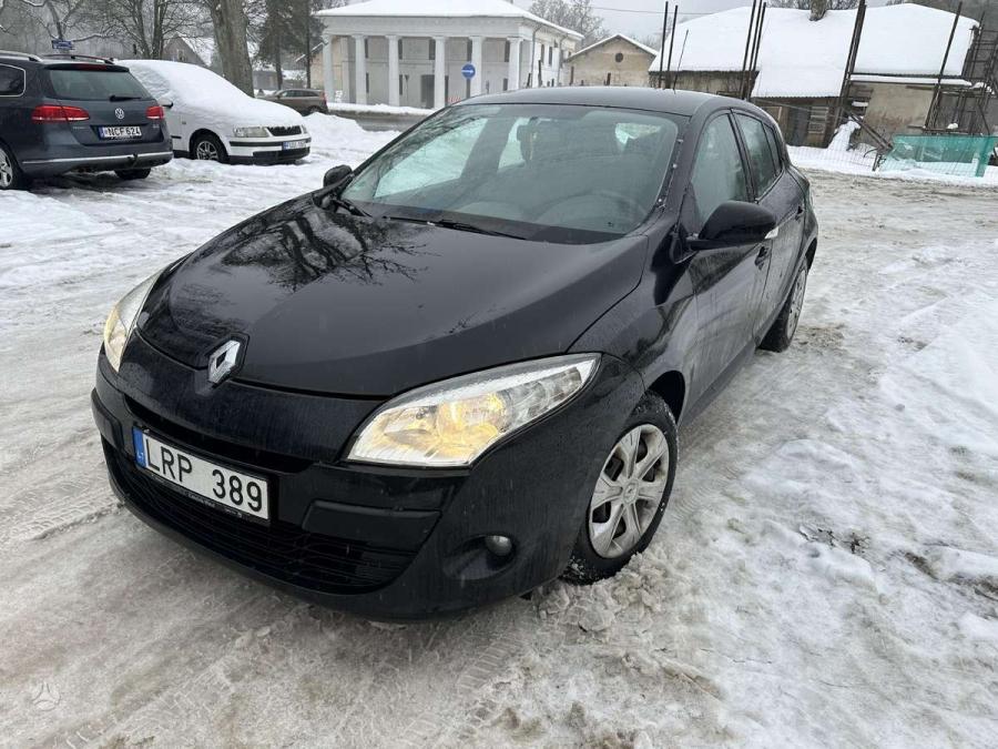 Melns Renault Megane 2010 Viļņa, ar dzinēja tilpumu 1.46 L un nobraukumu 195 tūkst. km par 1500 €, foto 1 vietnē AUTOMOTO.COM.LV