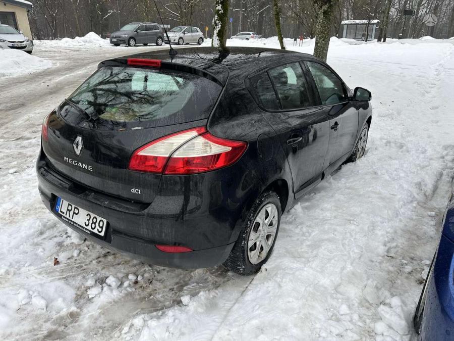 Melns Renault Megane 2010 Viļņa, ar dzinēja tilpumu 1.46 L un nobraukumu 195 tūkst. km par 1500 €, foto 5 vietnē AUTOMOTO.COM.LV