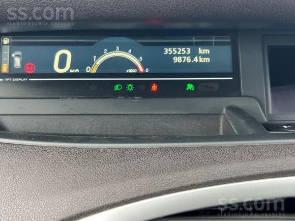Melns Renault Megane 2010 Jelgava, ar dzinēja tilpumu 1.90 L un nobraukumu 355 tūkst. km par 1960 €, foto 10 vietnē AUTOMOTO.COM.LV