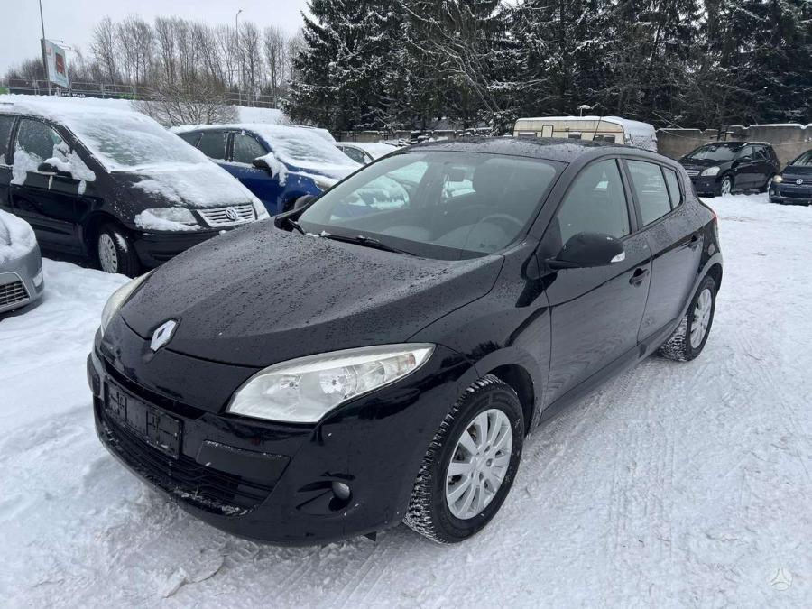 Black Renault Megane 2011 in Utena, with an engine capacity of 1.60 L and mileage of 249 thousand km for 2750 €, photo 1 on AUTOMOTO.COM.LV