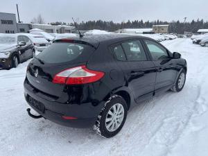 Black Renault Megane 2011 in Utena, with an engine capacity of 1.60 L and mileage of 249 thousand km for 2750 €, photo 4 on AUTOMOTO.COM.LV