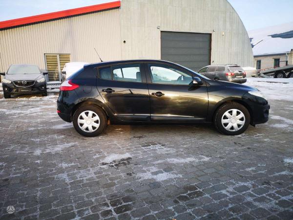 Melns Renault Megane 2011 Radviliškis, ar dzinēja tilpumu 1.60 L un nobraukumu 198 tūkst. km par 2450 €, foto 5 vietnē AUTOMOTO.COM.LV
