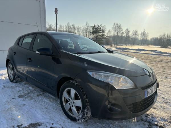 Melns Renault Megane 2011 Kauņa, ar dzinēja tilpumu 1.90 L un nobraukumu 290 tūkst. km par 2290 €, foto 4 vietnē AUTOMOTO.COM.LV