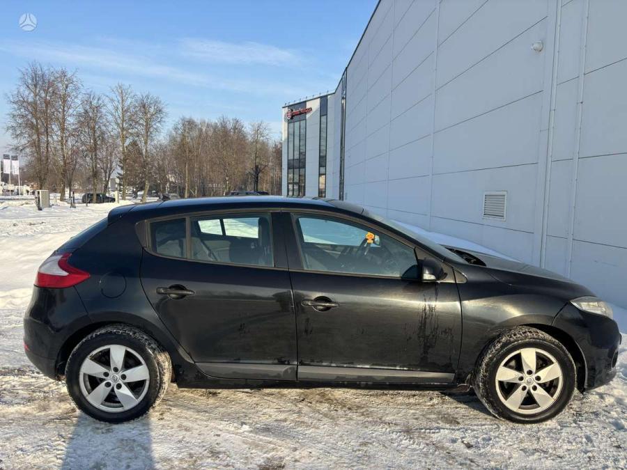 Black Renault Megane 2011 in Kaunas, with an engine capacity of 1.87 L and mileage of 290 thousand km for 2350 €, photo 5 on AUTOMOTO.COM.LV