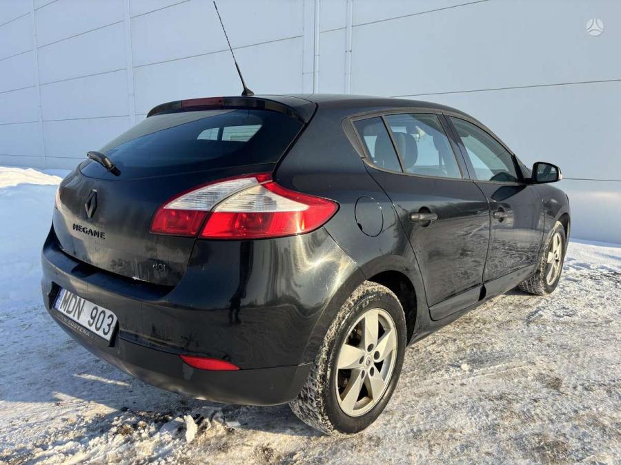 Black Renault Megane 2011 in Kaunas, with an engine capacity of 1.87 L and mileage of 290 thousand km for 2350 €, photo 6 on AUTOMOTO.COM.LV