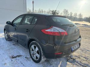 Black Renault Megane 2011 in Kaunas, with an engine capacity of 1.87 L and mileage of 290 thousand km for 2350 €, photo 8 on AUTOMOTO.COM.LV