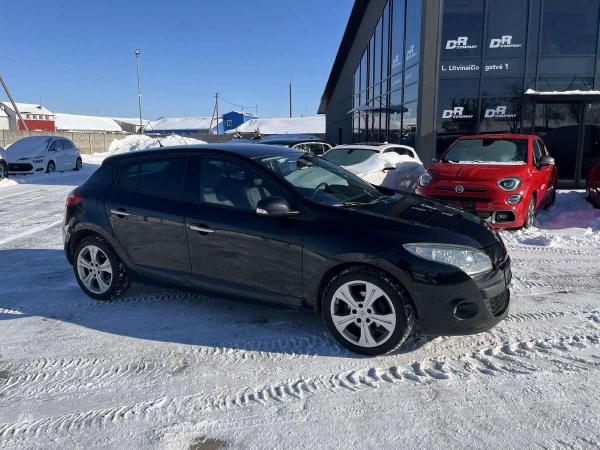 Melns Renault Megane 2011 Tauragė, ar dzinēja tilpumu 1.50 L un nobraukumu 249 tūkst. km par 2800 €, foto 1 vietnē AUTOMOTO.COM.LV