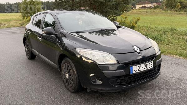 Melns Renault Megane 2011 Rīga, ar dzinēja tilpumu 1.40 L un nobraukumu 200 tūkst. km par 4390 €, foto 3 vietnē AUTOMOTO.COM.LV