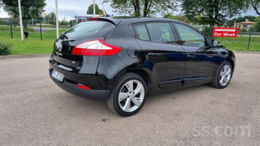 Черный Рено Меган 2012 в Огре, объемом двигателя 1.50 л и пробегом 0 тыс. км за 5770 €, фото 5 на AUTOMOTO.COM.LV