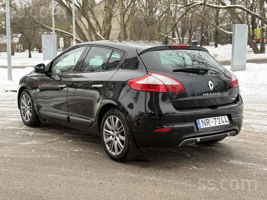 Melns Renault Megane 2012 Rīga, ar dzinēja tilpumu 1.90 L un nobraukumu 199 tūkst. km par 3500 €, foto 4 vietnē AUTOMOTO.COM.LV