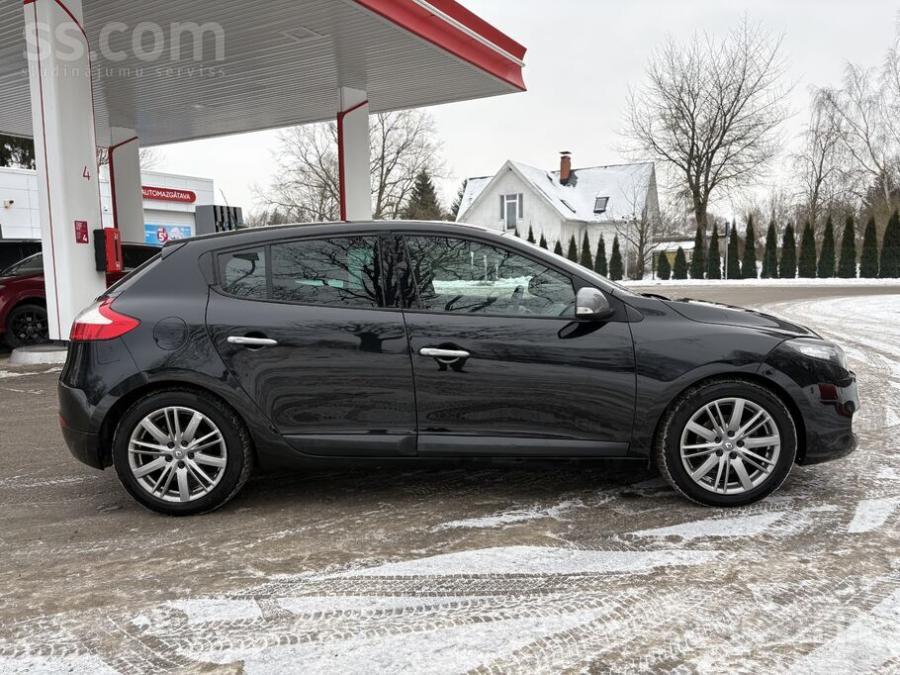 Melns Renault Megane 2012 Rīga, ar dzinēja tilpumu 1.90 L un nobraukumu 199 tūkst. km par 3500 €, foto 5 vietnē AUTOMOTO.COM.LV