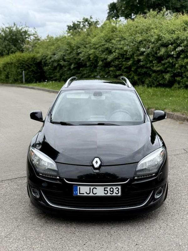 Melns Renault Megane 2012 Viļņa, ar dzinēja tilpumu 1.50 L un nobraukumu 225 tūkst. km par 2900 €, foto 3 vietnē AUTOMOTO.COM.LV