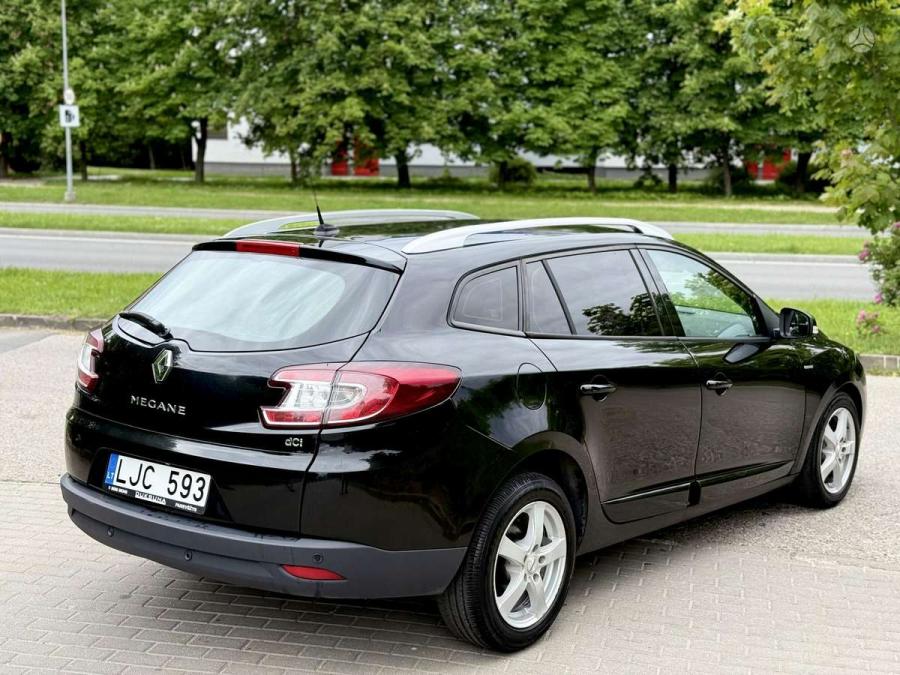 Melns Renault Megane 2012 Viļņa, ar dzinēja tilpumu 1.50 L un nobraukumu 225 tūkst. km par 2900 €, foto 6 vietnē AUTOMOTO.COM.LV