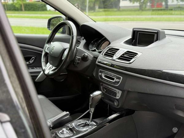 Melns Renault Megane 2012 Viļņa, ar dzinēja tilpumu 1.50 L un nobraukumu 225 tūkst. km par 2900 €, foto 8 vietnē AUTOMOTO.COM.LV