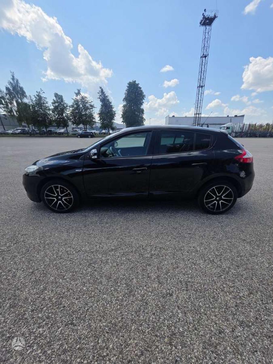 Black Renault Megane 2012 in Marijampole, with an engine capacity of 1.20 L and mileage of 197 thousand km for 3150 €, photo 7 on AUTOMOTO.COM.LV