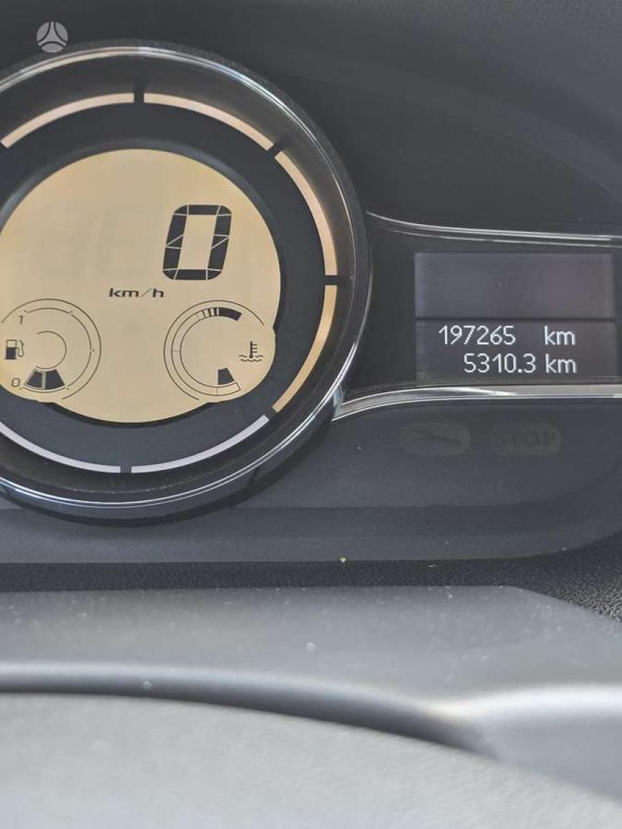 Black Renault Megane 2012 in Marijampole, with an engine capacity of 1.20 L and mileage of 197 thousand km for 3150 €, photo 25 on AUTOMOTO.COM.LV