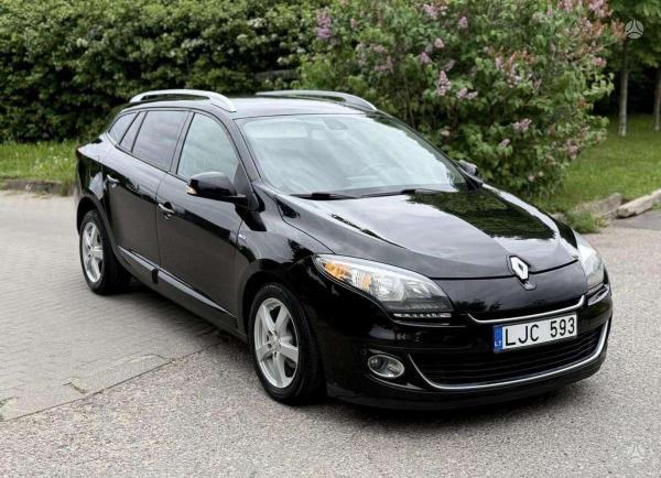 Black Renault Megane 2012 in Vilnius, with an engine capacity of 1.50 L and mileage of 225 thousand km for 3300 €, photo 1 on AUTOMOTO.COM.LV