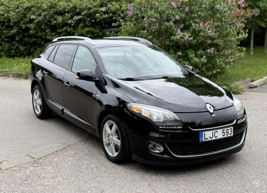 Melns Renault Megane 2012 Viļņa, ar dzinēja tilpumu 1.50 L un nobraukumu 225 tūkst. km par 3300 €, foto 1 vietnē AUTOMOTO.COM.LV