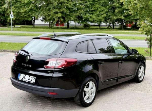 Black Renault Megane 2012 in Vilnius, with an engine capacity of 1.50 L and mileage of 225 thousand km for 3300 €, photo 3 on AUTOMOTO.COM.LV