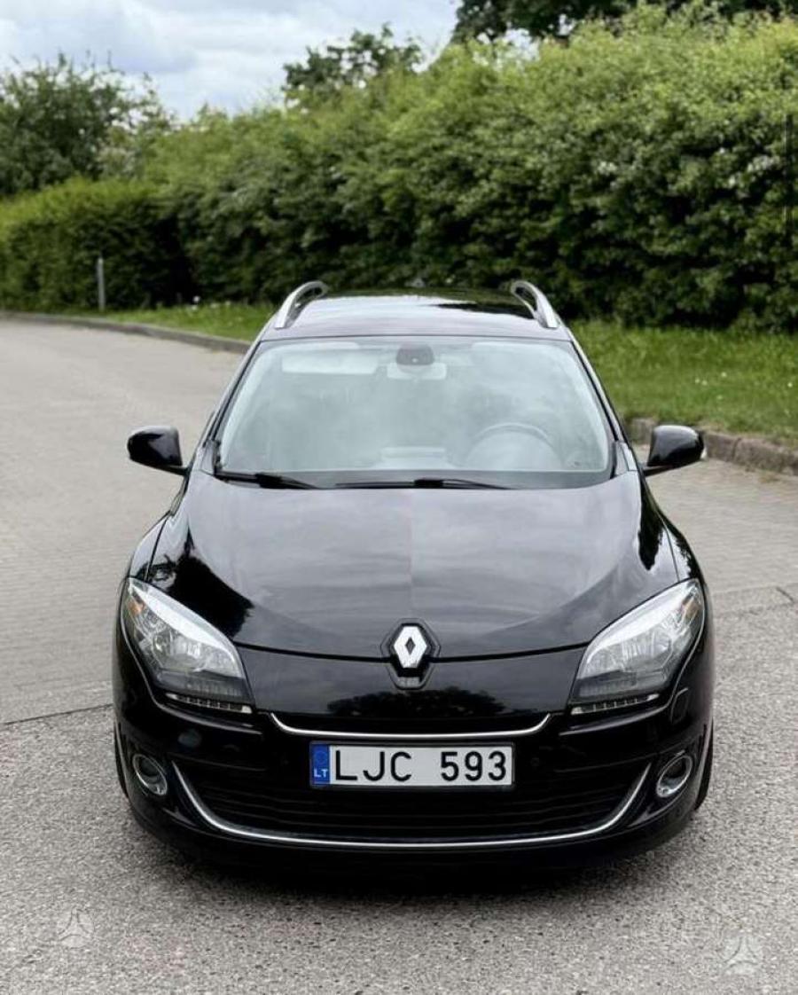 Melns Renault Megane 2012 Viļņa, ar dzinēja tilpumu 1.50 L un nobraukumu 225 tūkst. km par 3300 €, foto 6 vietnē AUTOMOTO.COM.LV