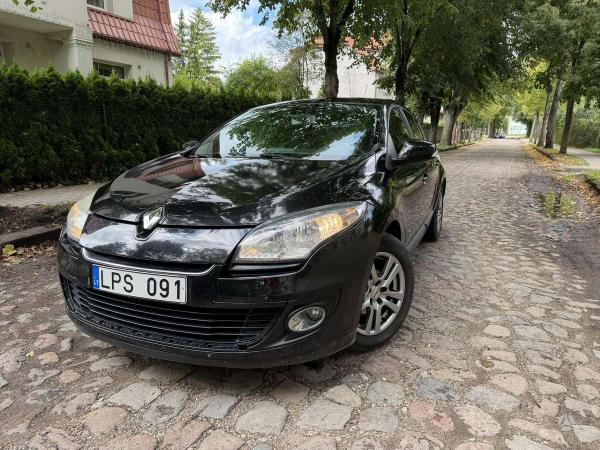 Melns Renault Megane 2012 Šilutė, ar dzinēja tilpumu 1.46 L un nobraukumu 255 tūkst. km par 3000 €, foto 1 vietnē AUTOMOTO.COM.LV