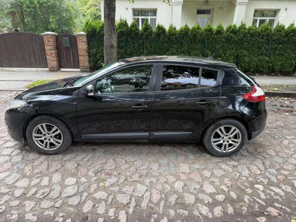 Melns Renault Megane 2012 Šilutė, ar dzinēja tilpumu 1.46 L un nobraukumu 255 tūkst. km par 3000 €, foto 4 vietnē AUTOMOTO.COM.LV