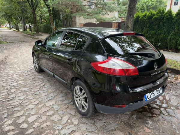 Melns Renault Megane 2012 Šilutė, ar dzinēja tilpumu 1.46 L un nobraukumu 255 tūkst. km par 3000 €, foto 5 vietnē AUTOMOTO.COM.LV
