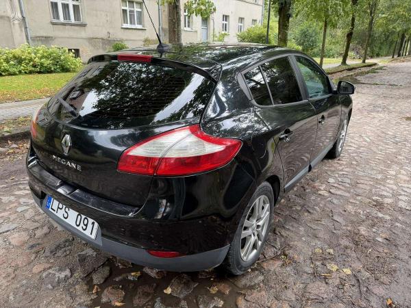 Melns Renault Megane 2012 Šilutė, ar dzinēja tilpumu 1.46 L un nobraukumu 255 tūkst. km par 3000 €, foto 6 vietnē AUTOMOTO.COM.LV