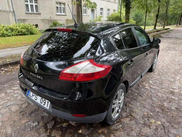 Melns Renault Megane 2012 Šilutė, ar dzinēja tilpumu 1.46 L un nobraukumu 255 tūkst. km par 3000 €, foto 7 vietnē AUTOMOTO.COM.LV