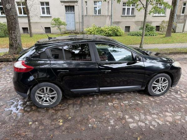Melns Renault Megane 2012 Šilutė, ar dzinēja tilpumu 1.46 L un nobraukumu 255 tūkst. km par 3000 €, foto 8 vietnē AUTOMOTO.COM.LV
