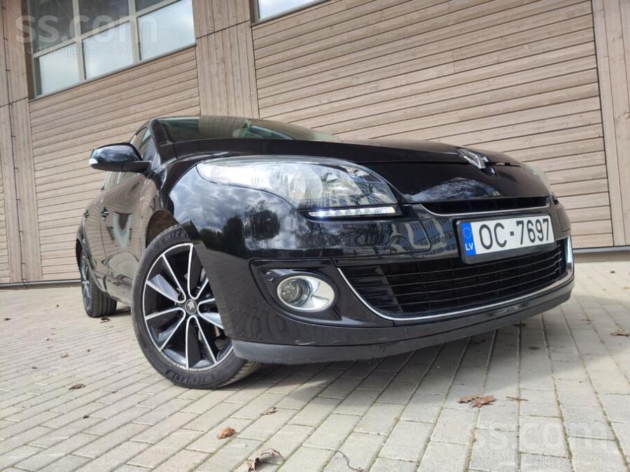 Melns Renault Megane 2013 Jelgava, ar dzinēja tilpumu 1.50 L un nobraukumu 0 tūkst. km par 700 €, foto 2 vietnē AUTOMOTO.COM.LV
