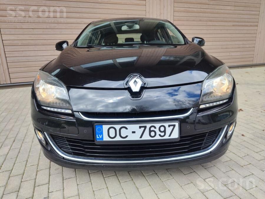 Melns Renault Megane 2013 Jelgava, ar dzinēja tilpumu 1.50 L un nobraukumu 0 tūkst. km par 700 €, foto 3 vietnē AUTOMOTO.COM.LV