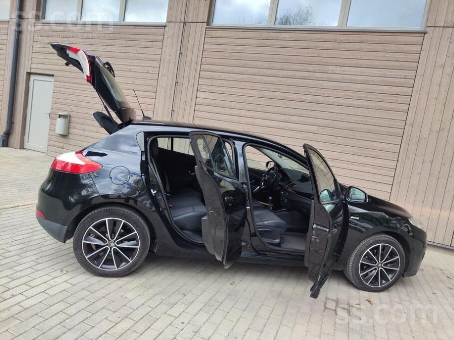 Melns Renault Megane 2013 Jelgava, ar dzinēja tilpumu 1.50 L un nobraukumu 0 tūkst. km par 700 €, foto 9 vietnē AUTOMOTO.COM.LV
