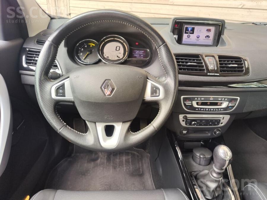 Melns Renault Megane 2013 Jelgava, ar dzinēja tilpumu 1.50 L un nobraukumu 0 tūkst. km par 700 €, foto 12 vietnē AUTOMOTO.COM.LV