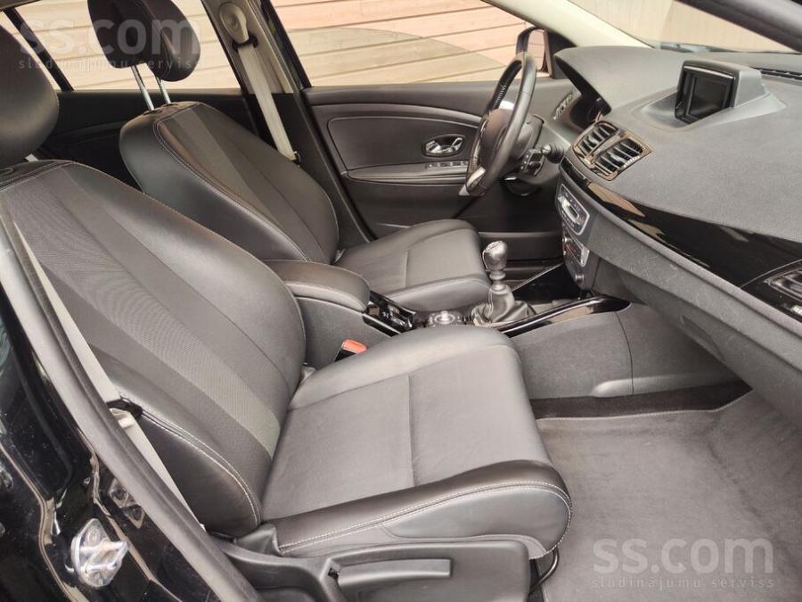 Melns Renault Megane 2013 Jelgava, ar dzinēja tilpumu 1.50 L un nobraukumu 0 tūkst. km par 700 €, foto 20 vietnē AUTOMOTO.COM.LV