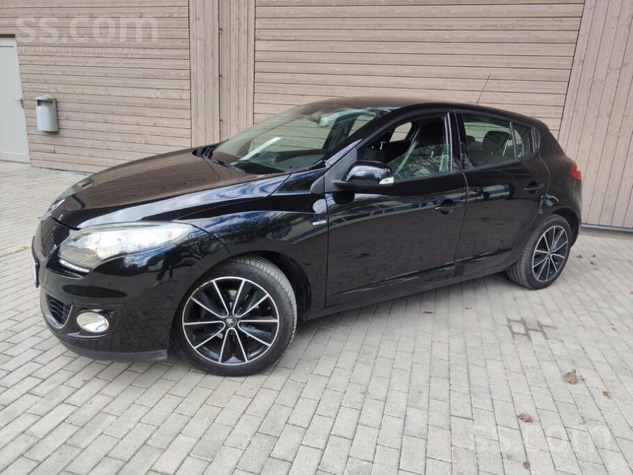 Melns Renault Megane 2013 Jelgava, ar dzinēja tilpumu 1.50 L un nobraukumu 0 tūkst. km par 700 €, foto 33 vietnē AUTOMOTO.COM.LV