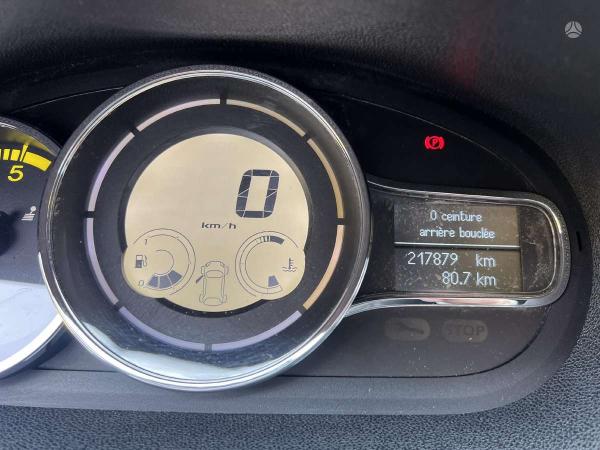 Melns Renault Megane 2013 Tauragė, ar dzinēja tilpumu 1.50 L un nobraukumu 217 tūkst. km par 3900 €, foto 11 vietnē AUTOMOTO.COM.LV