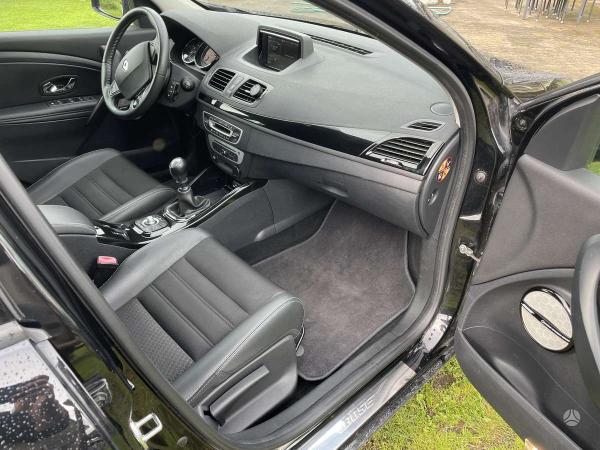 Melns Renault Megane 2013 Tauragė, ar dzinēja tilpumu 1.60 L un nobraukumu 199 tūkst. km par 3700 €, foto 7 vietnē AUTOMOTO.COM.LV