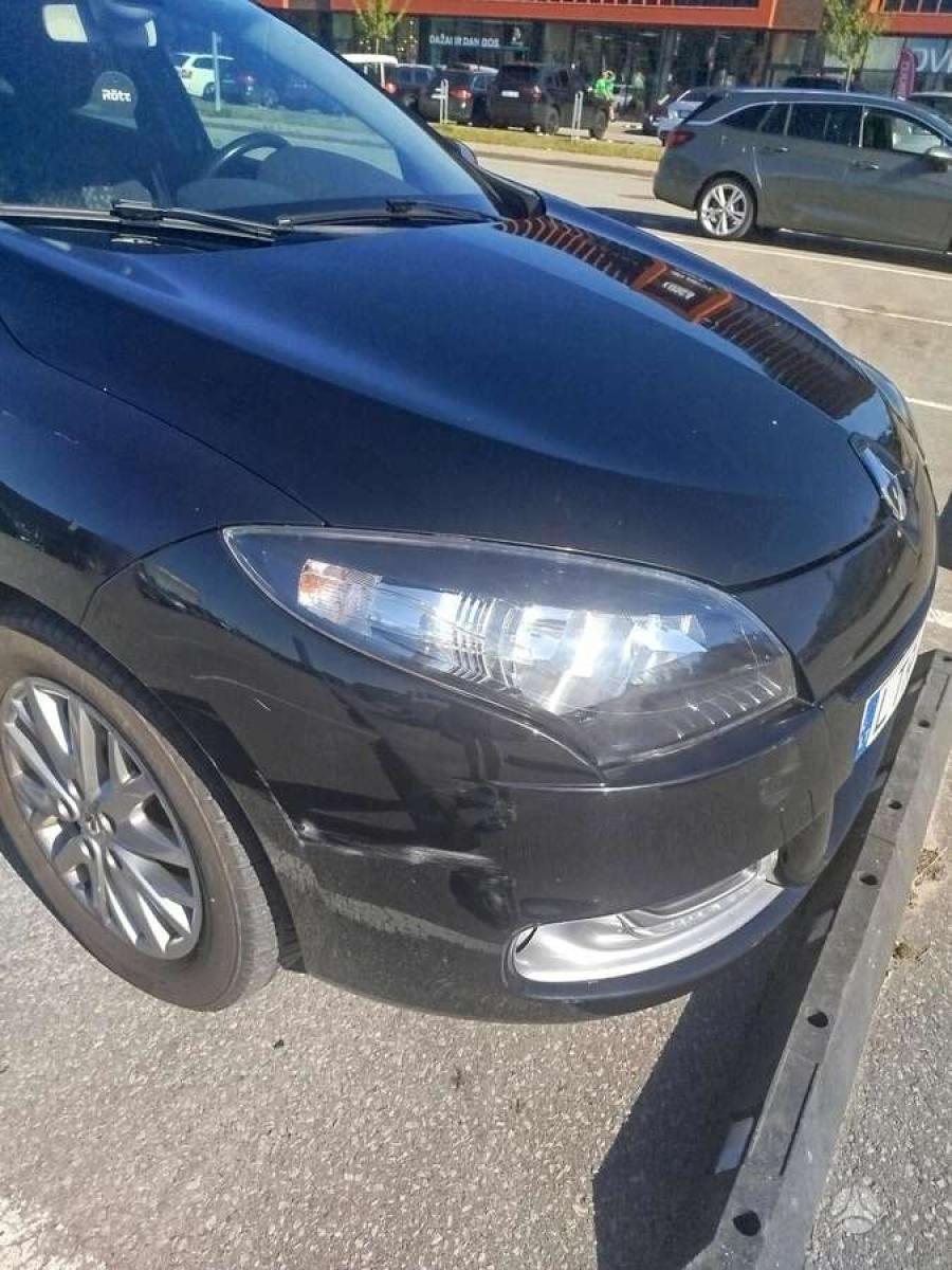 Melns Renault Megane 2013 Klaipėda, ar dzinēja tilpumu 1.46 L un nobraukumu 157 tūkst. km par 3000 €, foto 4 vietnē AUTOMOTO.COM.LV