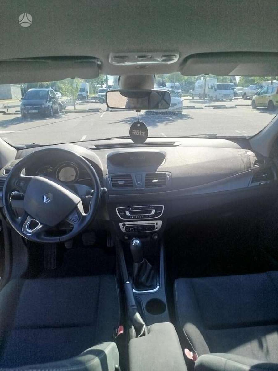 Melns Renault Megane 2013 Klaipėda, ar dzinēja tilpumu 1.46 L un nobraukumu 157 tūkst. km par 3000 €, foto 10 vietnē AUTOMOTO.COM.LV