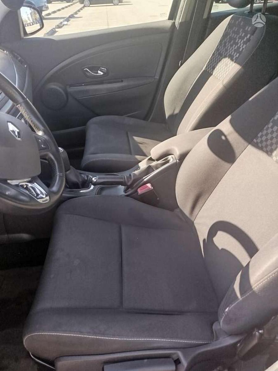 Melns Renault Megane 2013 Klaipėda, ar dzinēja tilpumu 1.46 L un nobraukumu 157 tūkst. km par 3000 €, foto 11 vietnē AUTOMOTO.COM.LV