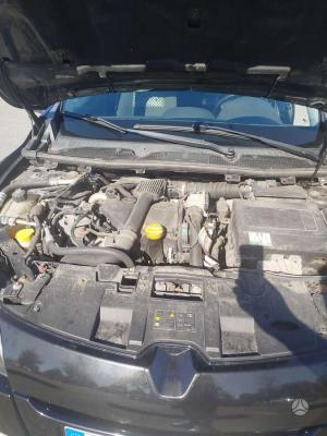 Melns Renault Megane 2013 Klaipėda, ar dzinēja tilpumu 1.46 L un nobraukumu 157 tūkst. km par 3000 €, foto 13 vietnē AUTOMOTO.COM.LV