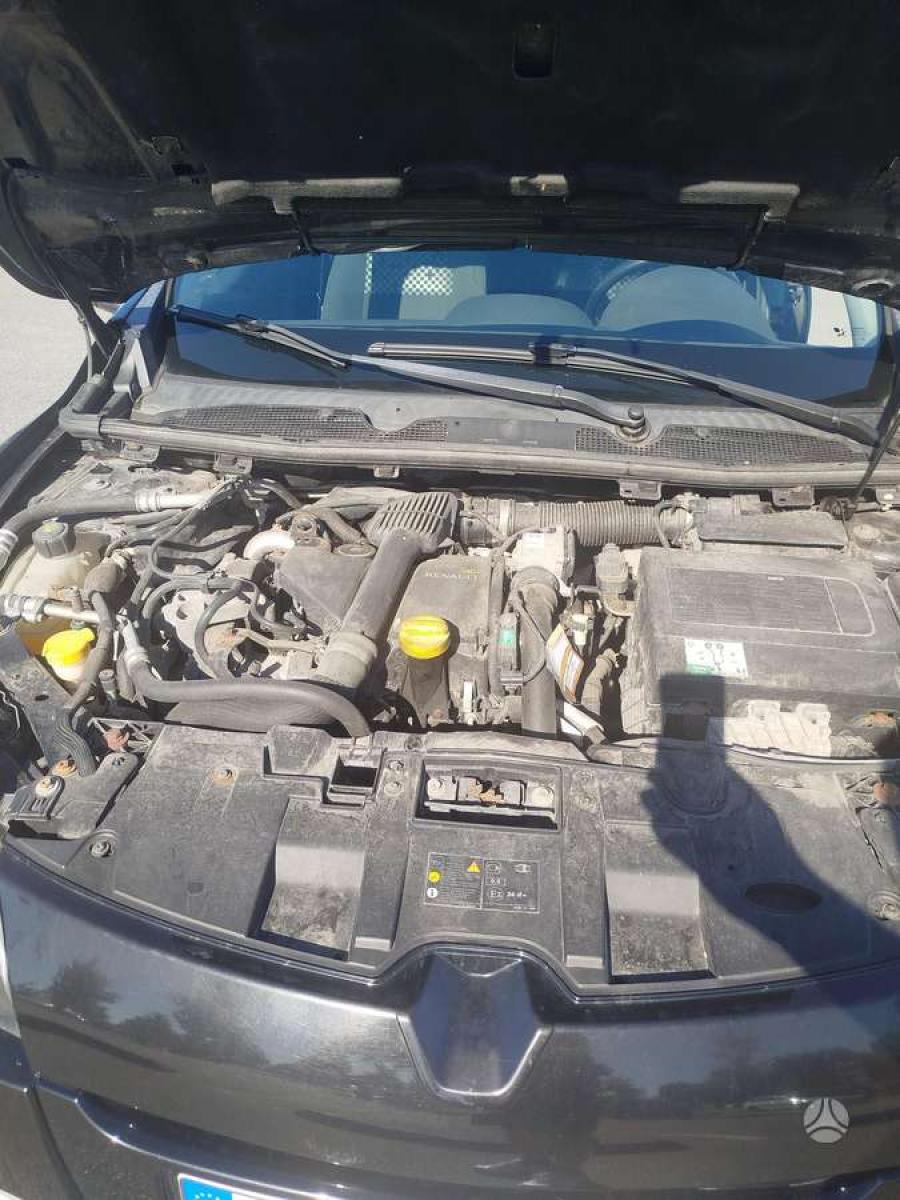 Melns Renault Megane 2013 Klaipėda, ar dzinēja tilpumu 1.46 L un nobraukumu 157 tūkst. km par 3000 €, foto 13 vietnē AUTOMOTO.COM.LV