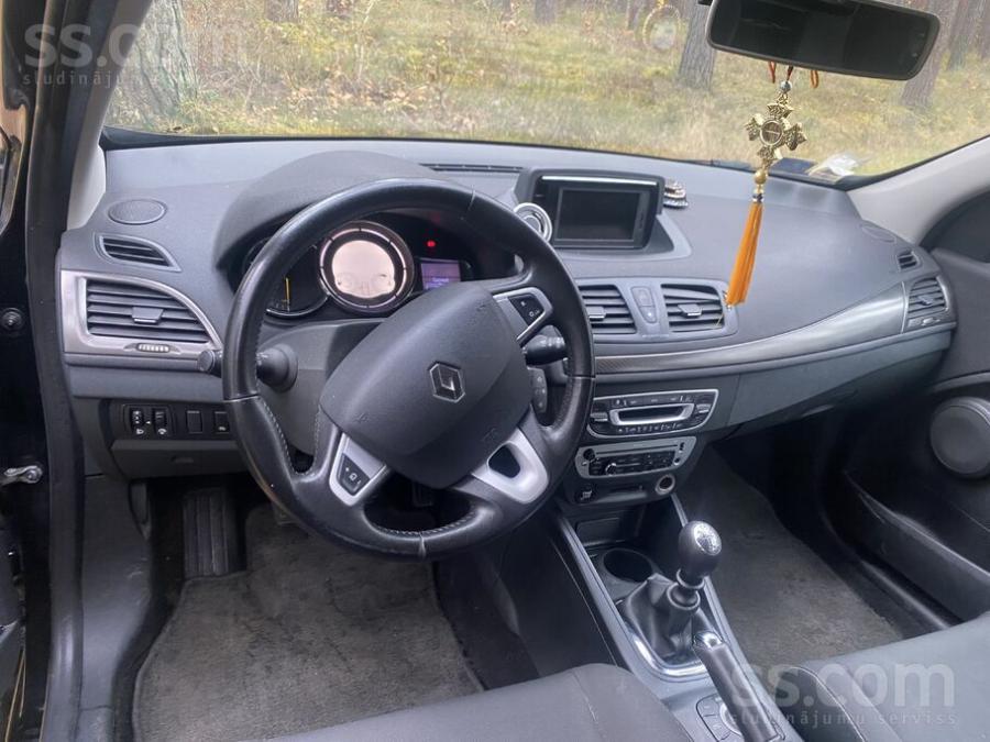 Melns Renault Megane 2013 Rīga, ar dzinēja tilpumu 1.50 L un nobraukumu 193 tūkst. km par 4100 €, foto 6 vietnē AUTOMOTO.COM.LV