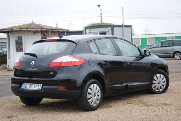 Black Renault Megane 2014 in Riga, with an engine capacity of 1.50 L and mileage of 226 thousand km for 4390 €, photo 2 on AUTOMOTO.COM.LV