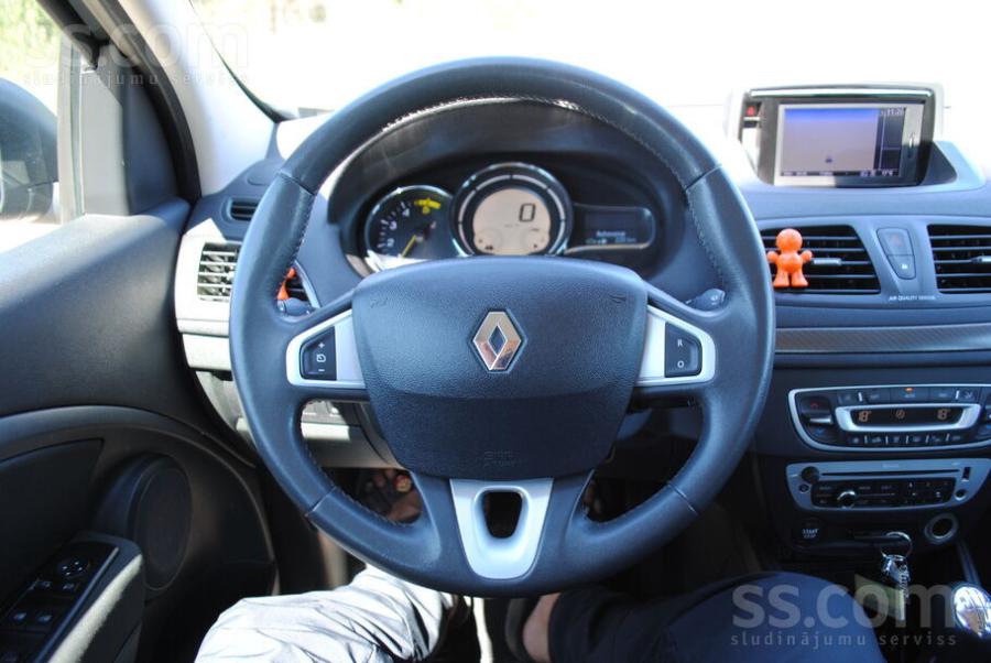 Melns Renault Megane 2014 Rīga, ar dzinēja tilpumu 1.50 L un nobraukumu 226 tūkst. km par 3990 €, foto 24 vietnē AUTOMOTO.COM.LV