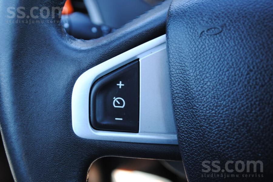 Melns Renault Megane 2014 Rīga, ar dzinēja tilpumu 1.50 L un nobraukumu 226 tūkst. km par 3990 €, foto 25 vietnē AUTOMOTO.COM.LV
